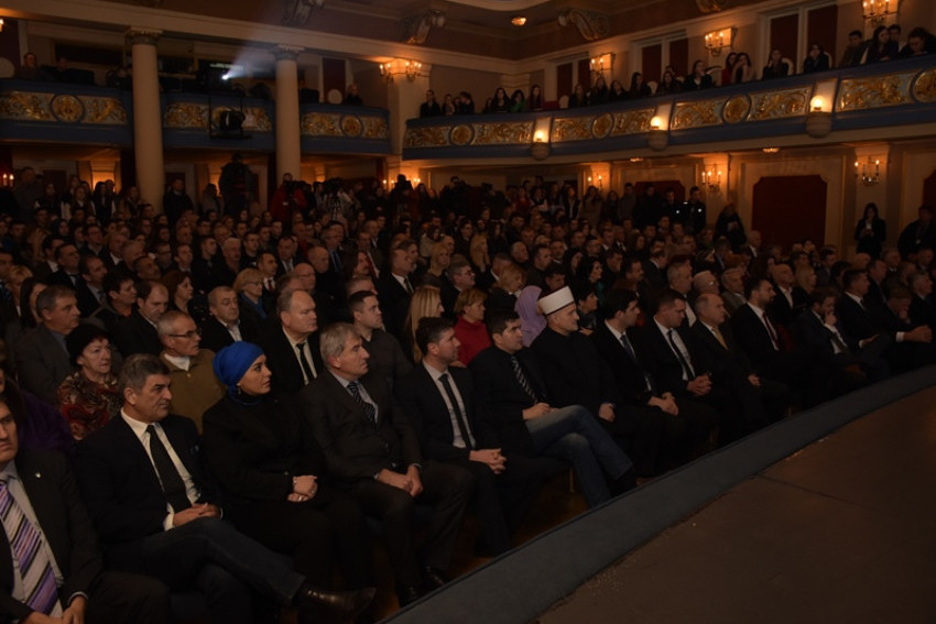 Obilježen Dan sjećanja na sve poginule građane Sarajeva | Općina Centar ...